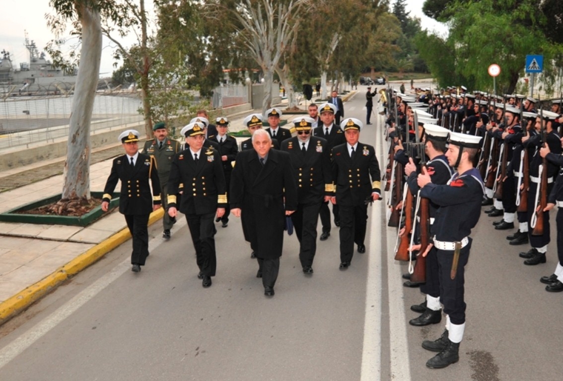 Επίσκεψη Υφυπουργού Εθνικής Άμυνας κ. Παναγιώτη Καράμπελα στο Αρχηγείο ...
