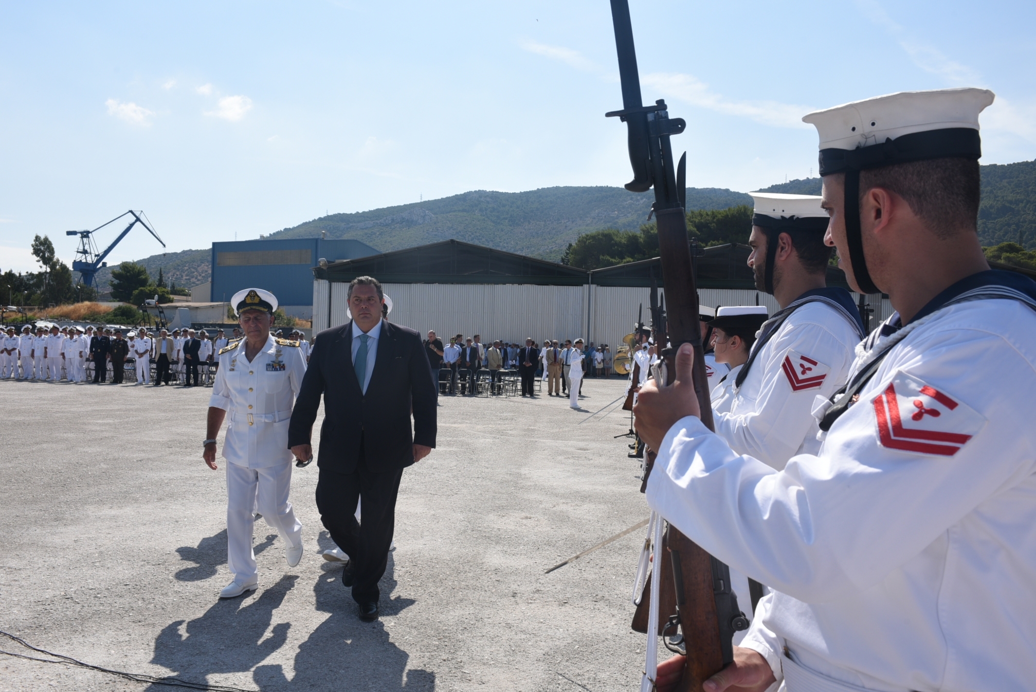 Παρουσία ΥΕΘΑ Πάνου Καμμένου στην τελετή ένταξης στο ΠΝ δύο σκαφών ...