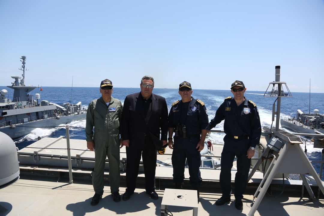 Παρουσία ΥΕΘΑ Πάνου Καμμένου στις ασκήσεις «ΠΥΡΠΟΛΗΤΗΣ 3/15» και ...