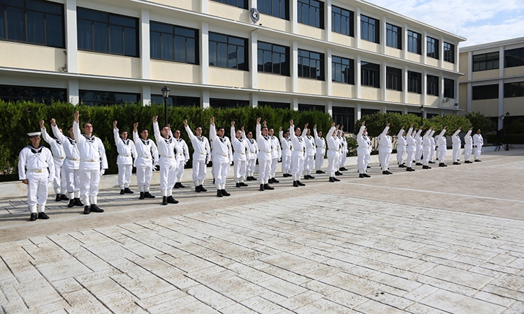 Ορκωμοσία Πρωτοετών Ναυτικών Δοκίμων - Πολεμικό Ναυτικό - Επίσημη ...