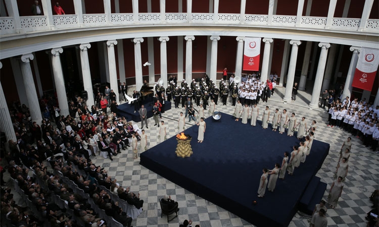 Η Μπάντα του ΠΝ στην Αφή της Φλόγας των Παγκόσμιων Χειμερινών Αγώνων ...