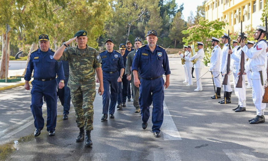 Επίσκεψη Αρχηγού ΓΕΕΘΑ στο Αρχηγείο Στόλου - Πολεμικό Ναυτικό - Επίσημη ...