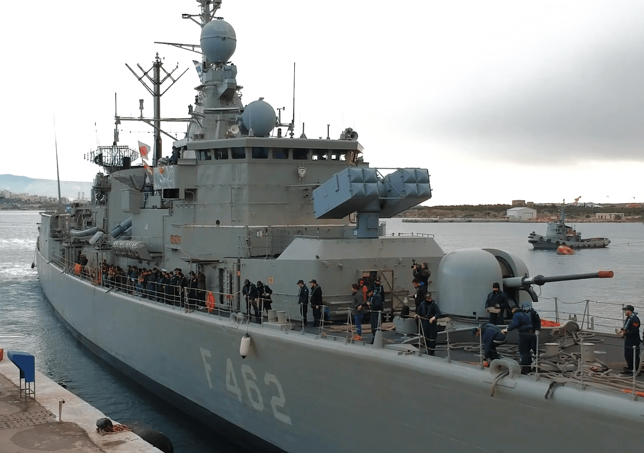 Πλους Μαθητών και Μαθητριών με Φρεγάτα στο Πλαίσιο Εορταστικών ...