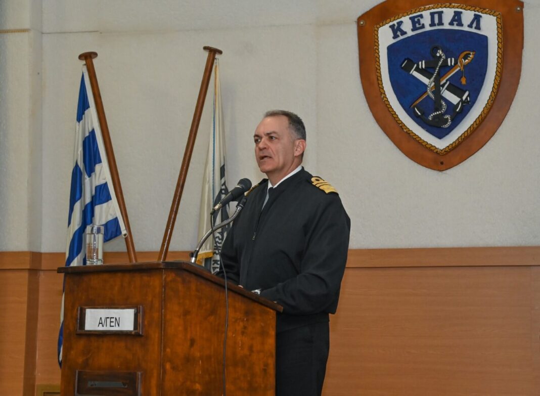Επισκέψεις Αρχηγού ΓΕΝ για Ανταλλαγή Ευχών - Πολεμικό Ναυτικό - Επίσημη ...