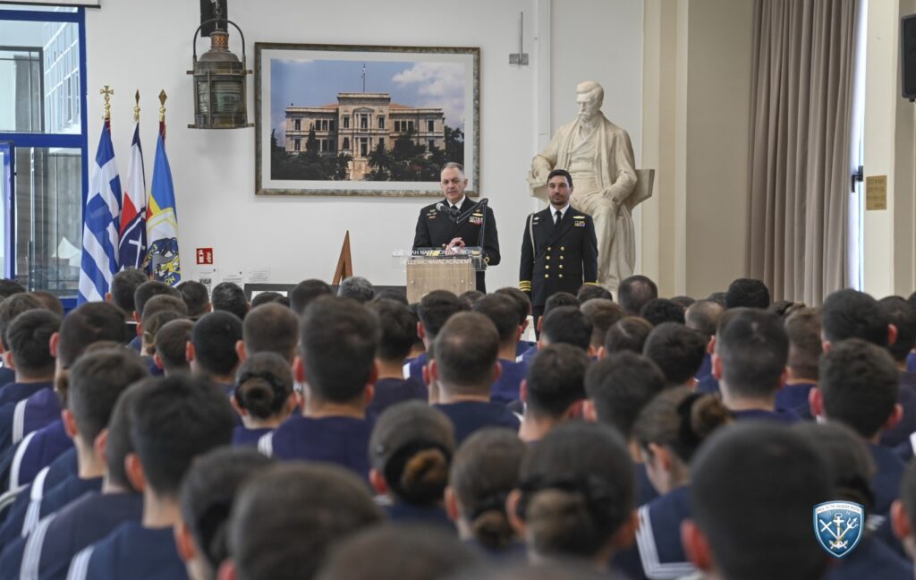 Ανταλλαγή Ευχών Αρχηγού ΓΕΝ για την Εορτή των Χριστουγέννων - Πολεμικό ...