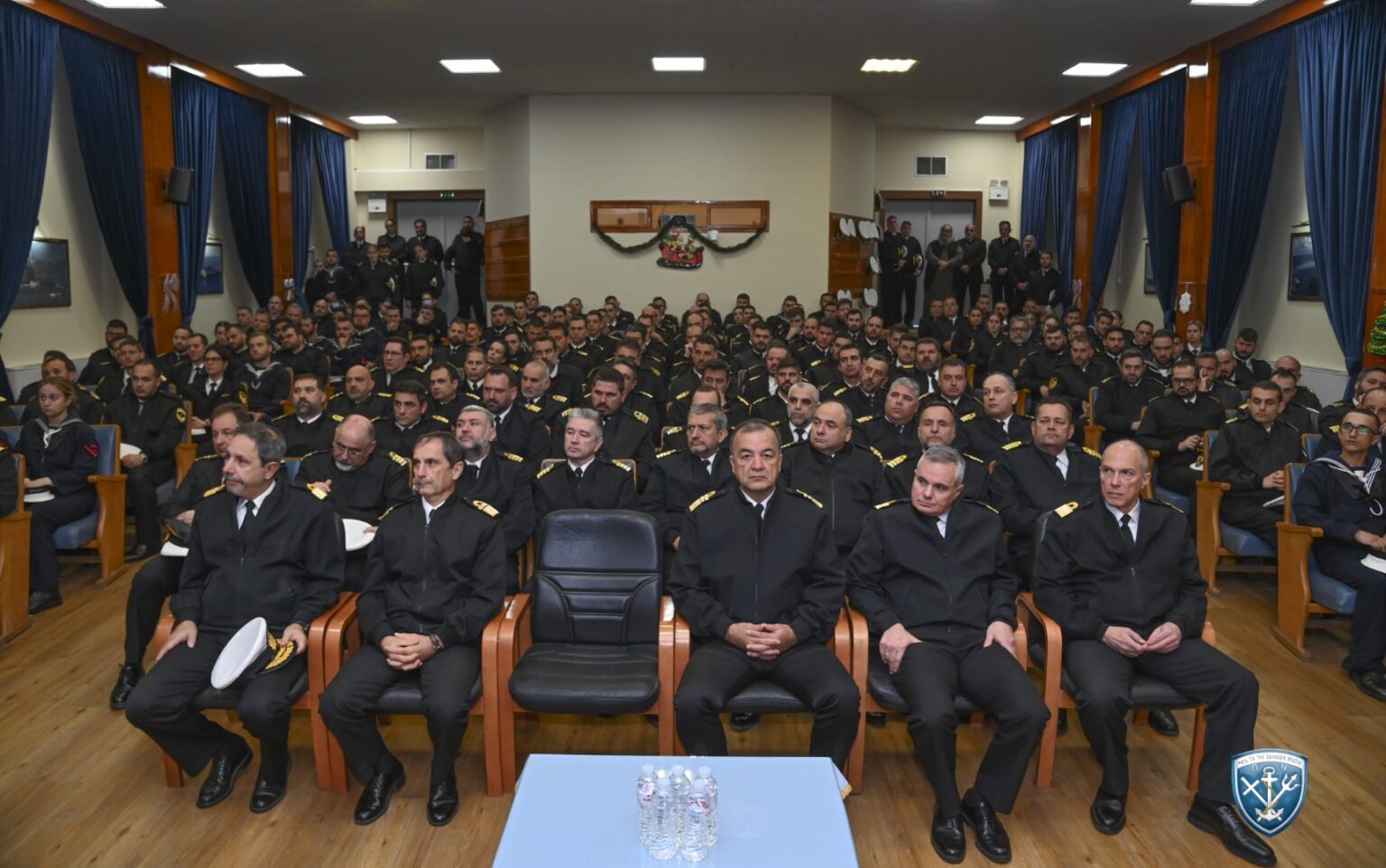 Ανταλλαγή Ευχών Αρχηγού ΓΕΝ για την Εορτή των Χριστουγέννων - Πολεμικό ...